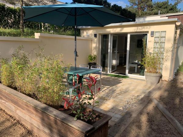 Dune Et Terrasse - Merville-Franceville-Plage
