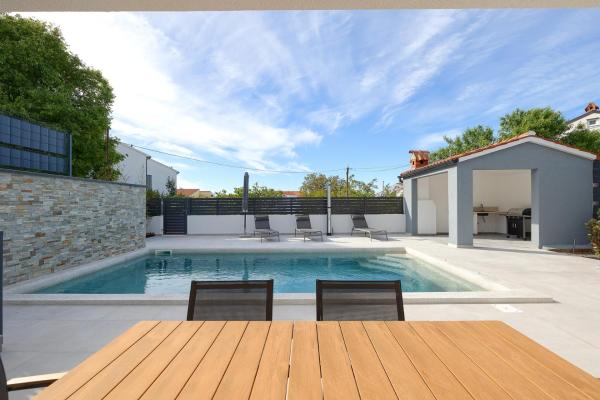 Villa Meri With Private Pool And Sea View - Pula