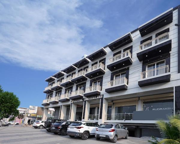 Hotel Granvia - Zirakpur