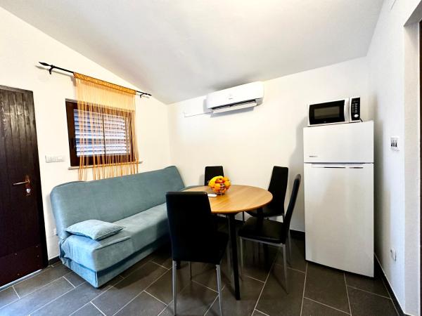 Cozy Apartment Nelo Near The Beach - Vir