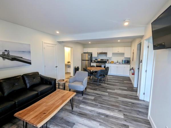 Newly Renovated 2 Bedroom Beach Front Condo 3a - Perth, ON, Canada