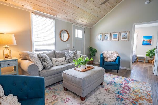 Renovated Retreat Home In Huron Walking Distance To Beach - Sandusky, OH