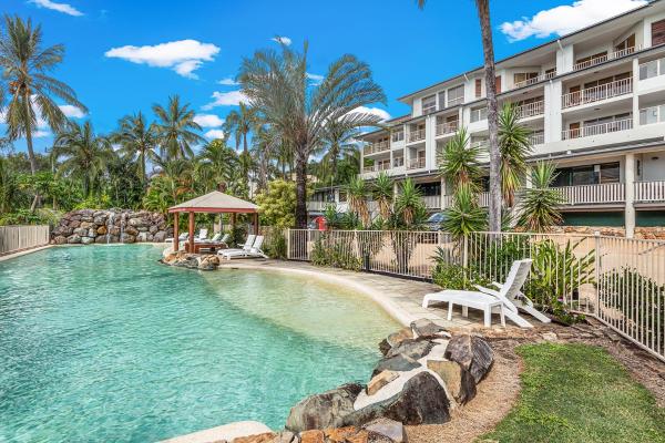 Sunset Oasis - Airlie Beach