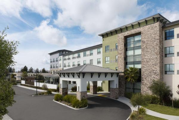 Hotel Centro Sonoma Wine Country, Tapestry Collection Hilton - Santa Rosa, CA