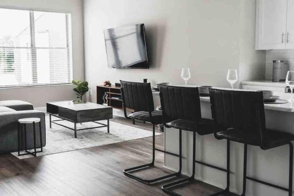 New Luxury Townhome - Lafayette, LA