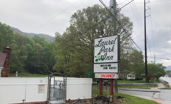 Laurel Park Inn - Maggie Valley, NC