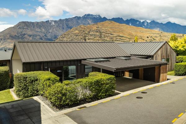 Home Away From Home - Queenstown