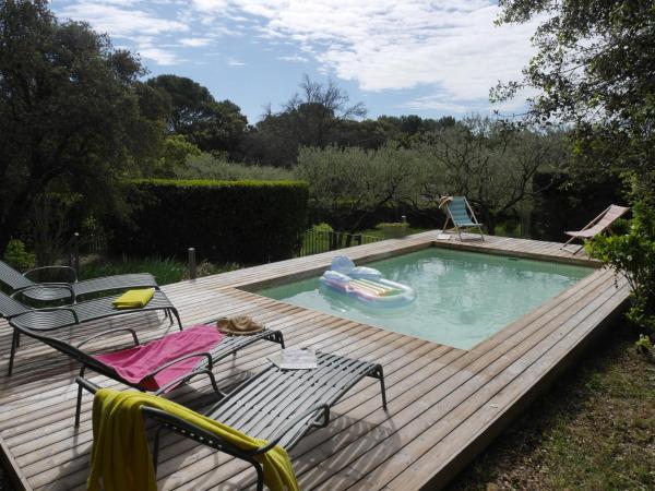 Maison Familiale Avec Piscine Et Grand Jardin - Orange