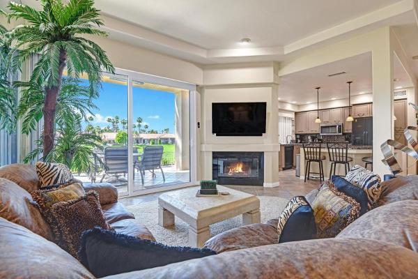 Vb938 - Safari Vibe - Alice Lodging - Palm Desert, CA