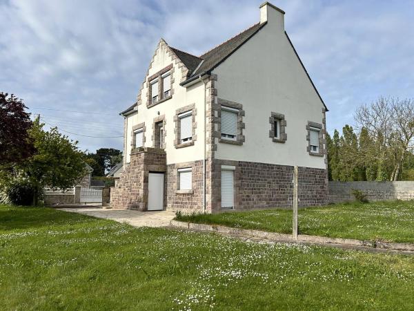 762 - Maison Bretonne à Moins De 2 Kms Des Plages. - Erquy