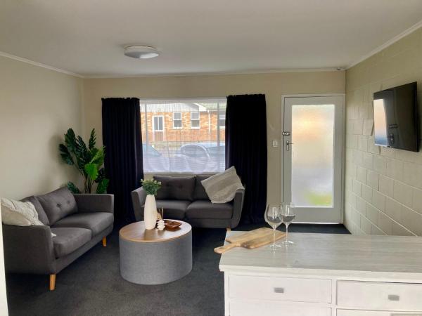 108 By The Lake - Taupō