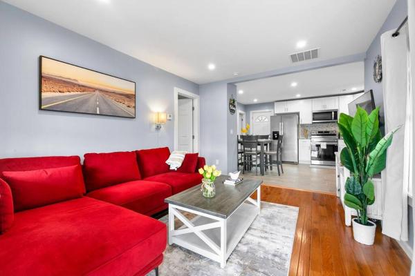 3 Bedroom Apartment On Forestville Bristol - Connecticut