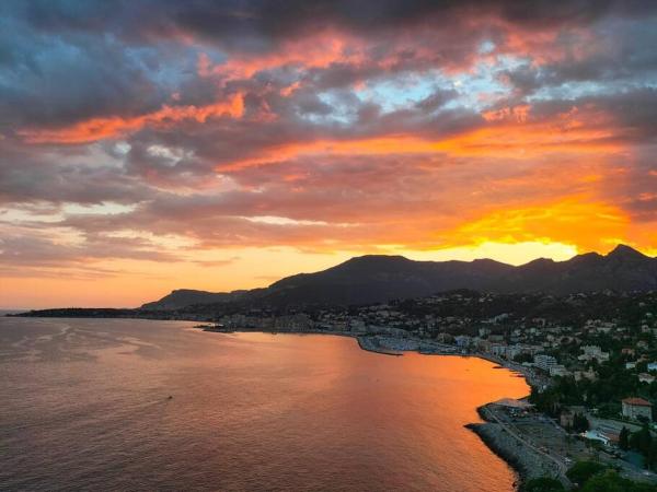 Alloggio A Picco Sul Mare - Plage Hawaii - Menton
