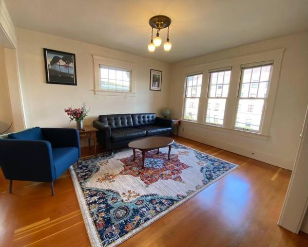 Historic Downtown Riverview Flat, No 3 - Astoria