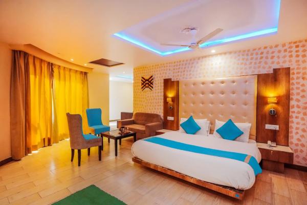 Nature Valley View Resort Mashobra !! Luxury Choice !! Gaming Zone !! Open Terrace !! Big Parking - Shimla