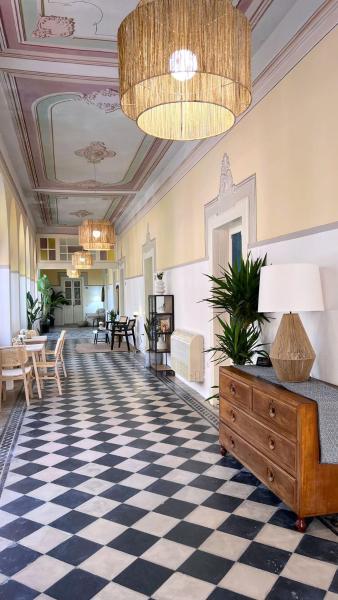 Hibiscus Comfortstay - Cagliari