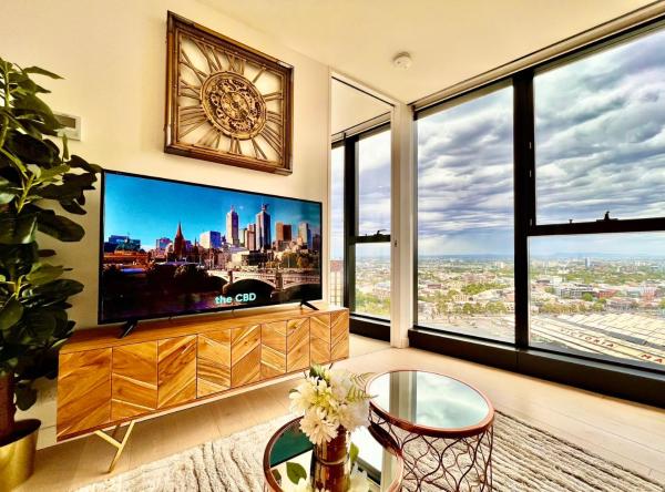 Highrise Best Location 2 Bedrooms & 2 Bathrooms - Brooklyn