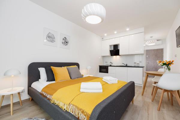 Studio With Balcony - Rajska 3 Street - Krakow