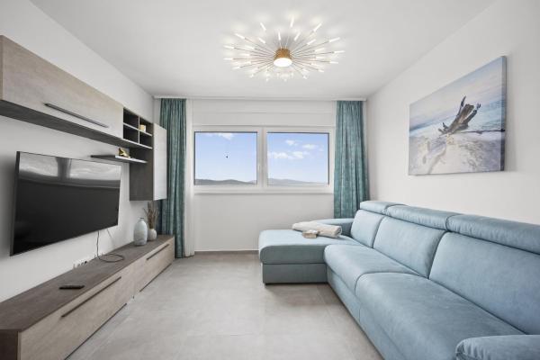 Apartments Koby, Okrug Gornji, Sea View, Pool - Okrug Gornji