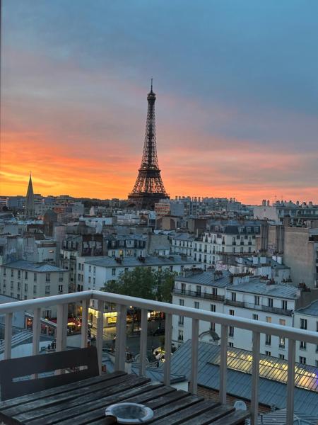 Tour Eiffel - Paris - Louvre Museum - Paris