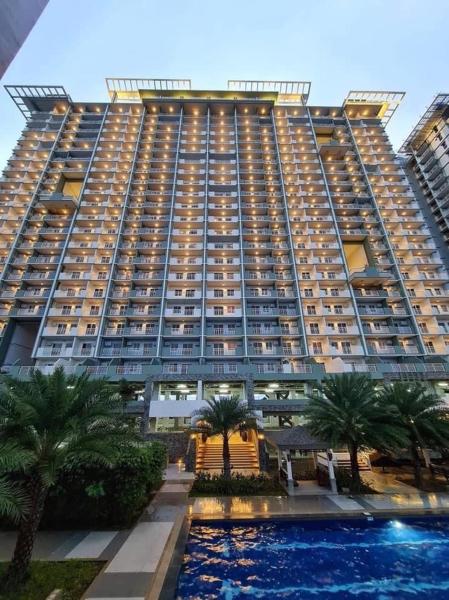 Verdon Parc Necojohn's Hub - Davao City