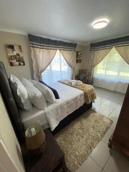 The Lake Villa - Benoni