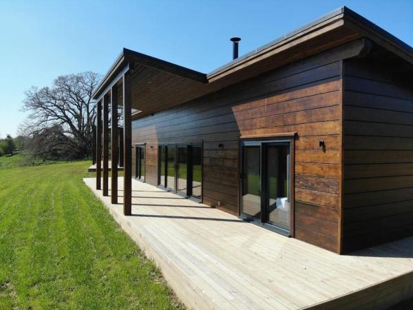 Meadow Valley Lodge 1 - Essex