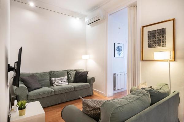 Experience Local Life In The Heart Of Gracia - Barcelone