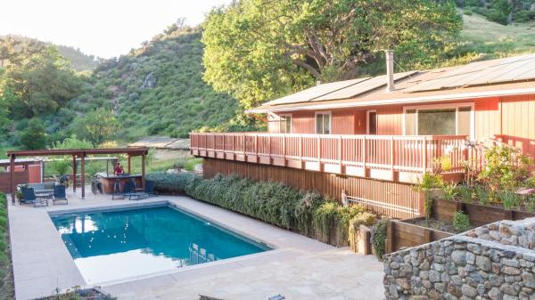 Serene Vineyard Chateau With Pool, Hot Tub, Bbq - Carmel Valley, CA