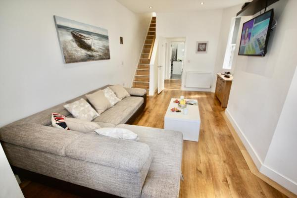 Holiday Home Hot Tub & Sauna - Mudeford