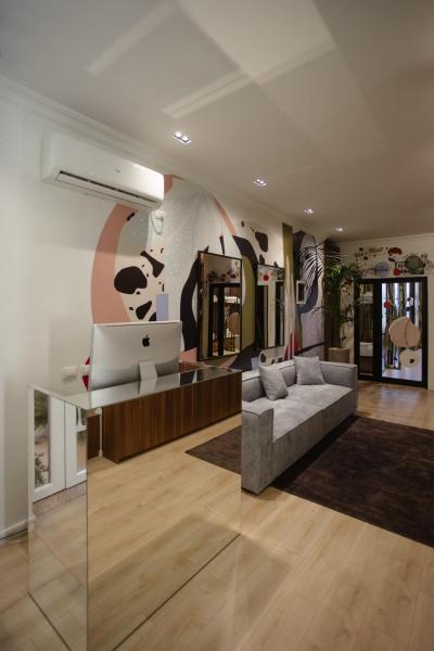 Corner Hostel - Albania
