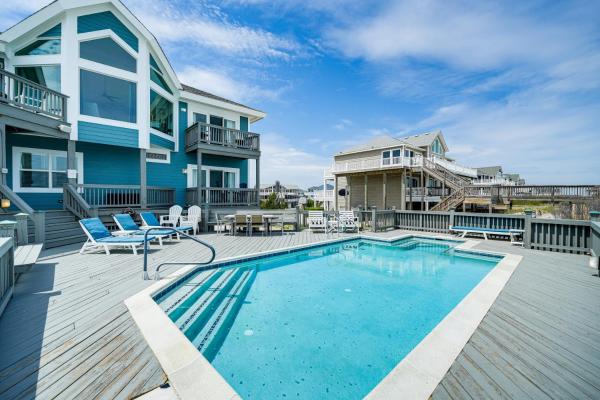 Grand Seaside Escape W/ Direct Beach Access! - Corolla, NC