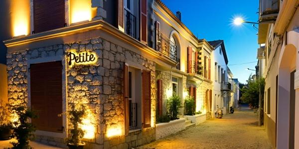 Petite Boutique Hotel - 切什梅