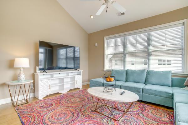 2 Mi To Rehoboth Beach: Updated Condo W/ Pools - Rehoboth Beach, DE