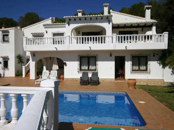 Villa Clásica Con Piscina Privada Y Jardín, Cerca De La Playa En Moraira - Hisp-216-209 - Moraira
