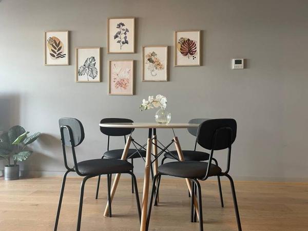 Foreshore Apt -Sleeps 4 -Free Parking -Wi-fi - Canberra