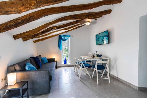 Rambla Retreats Apartment Azul With Shared Pool & Hot Tub In Oria - Albox