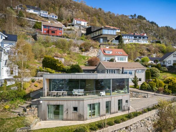Amazing View - 5 Bedrooms - New House - Modern And Exclusive - Bergen