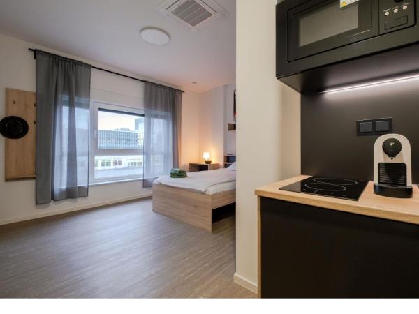 Jade & Jabo - Sehr Schöne Zimmer & Apartements Zum Wohlfühlen Tageweise & Wochenweise Buchbar - Düsseldorf
