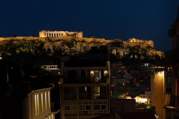 Parthenon View Apartment - Atenas
