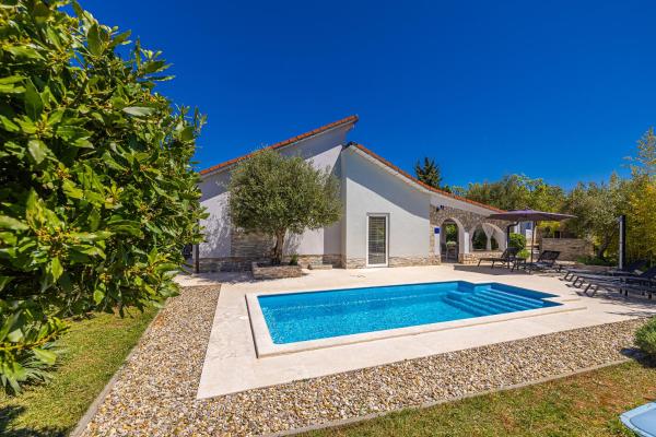 Holiday House Kai With Private Pool - Krk