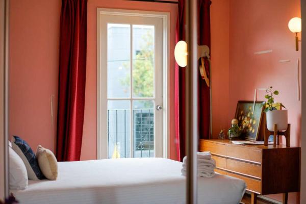 Chic Central Apt With Free Parking By Custom Bnb Hosting - Brighton, Australia