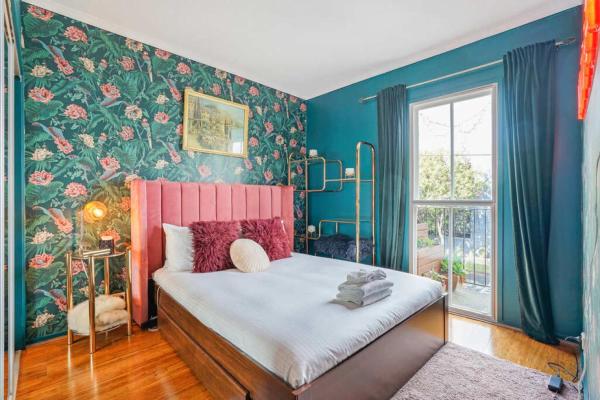 Chic Central Apt With Free Parking By Custom Bnb Hosting - Ivanhoe