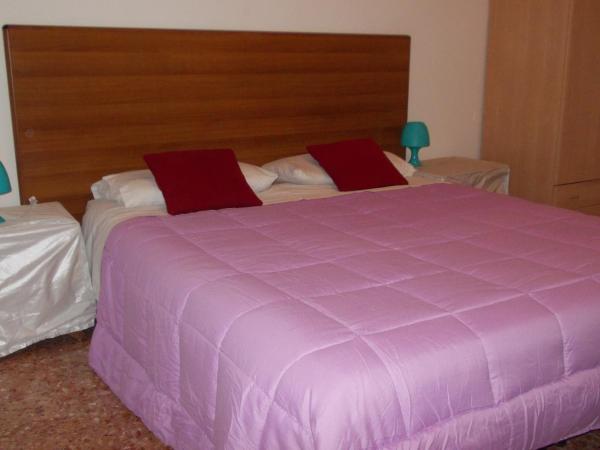 Travellers Lodge Bed & Rooms - Treviso, Italia