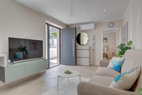 Delux Apartment Angie With Free Parking - Premantura