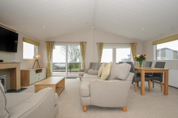 Lodge 74 At Riviera Bay Coastal Retreat - Brixham