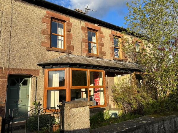 2 West View - Cartmel