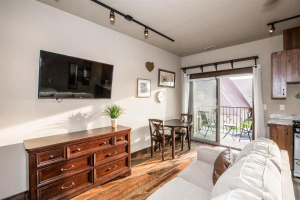 Cana Loft 203 - Whitefish, MT