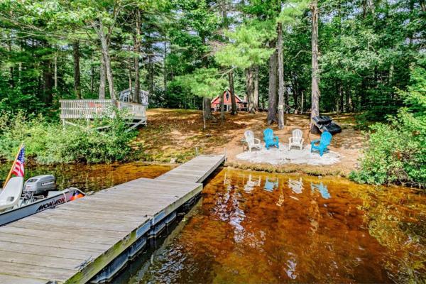 Crescent Corner - Lake Arrowhead, ME
