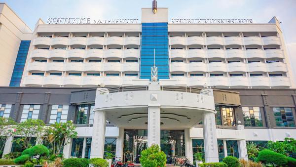 Sunlake Waterfront Resort & Convention - 자카르타